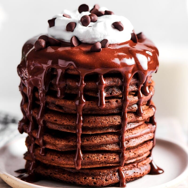 5-Ingredient Chocolate Pancakes {Thick and Fluffy} - The Big Man's World