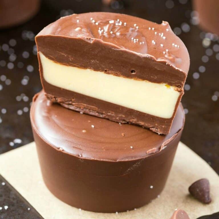 Homemade Keto Cups {3 Ingredients} - The Big Man's World