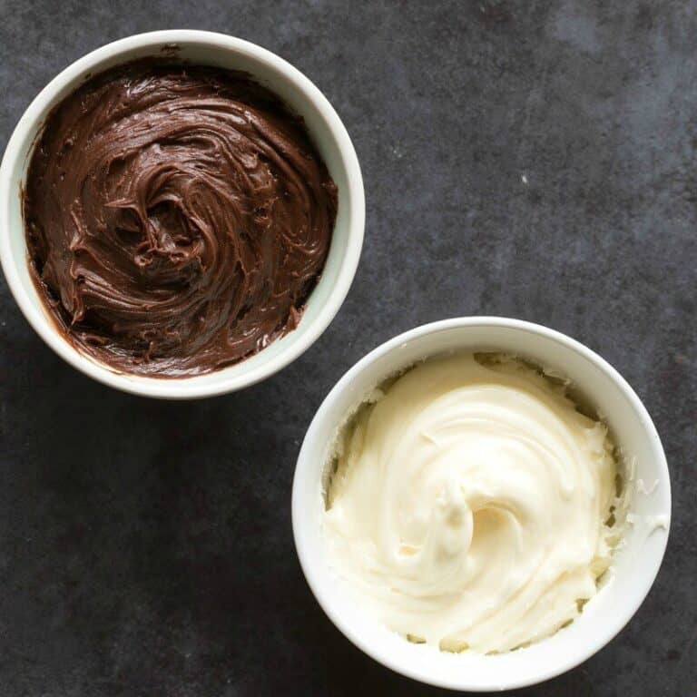 Keto Frosting {3 Flavors} - The Big Man's World