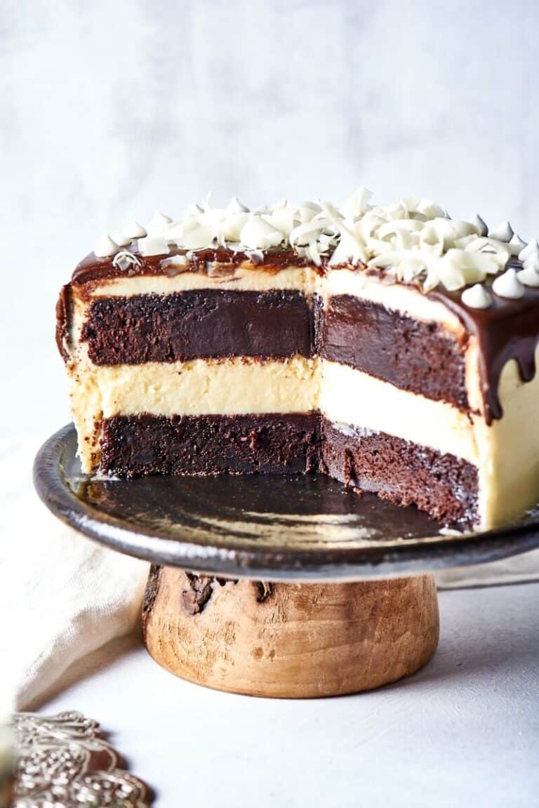 Cheesecake Cake - The Big Man's World