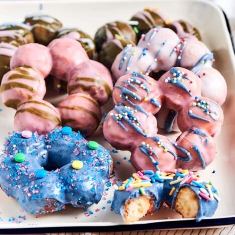 Mochi Donuts (Pon De Ring Donuts) - The Big Man's World
