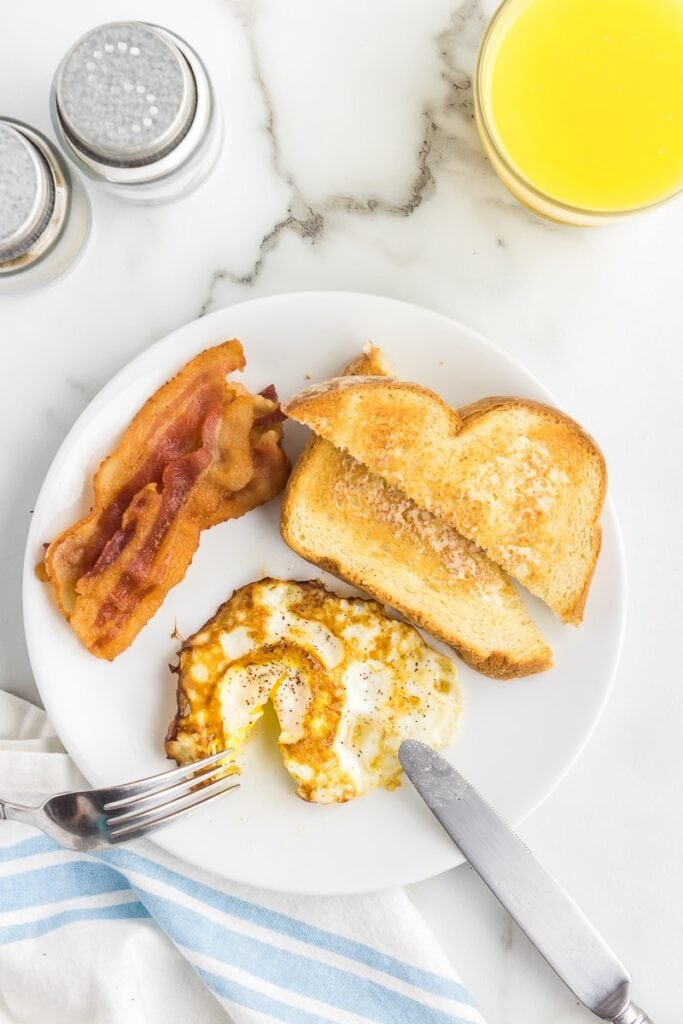 PERFECT Over Hard Eggs | Ready in just TWO minutes!