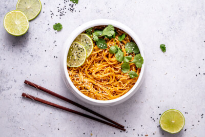 Curry Noodles {Easy 10 Minute Recipe!} - The Big Man's World