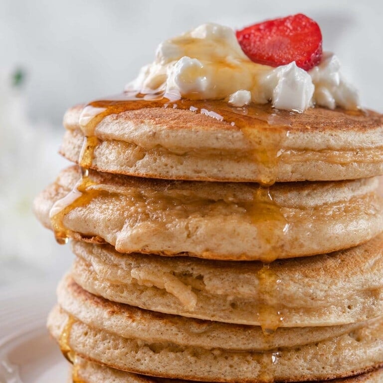 Best Protein Pancakes {Thick, Fluffy + Flourless}