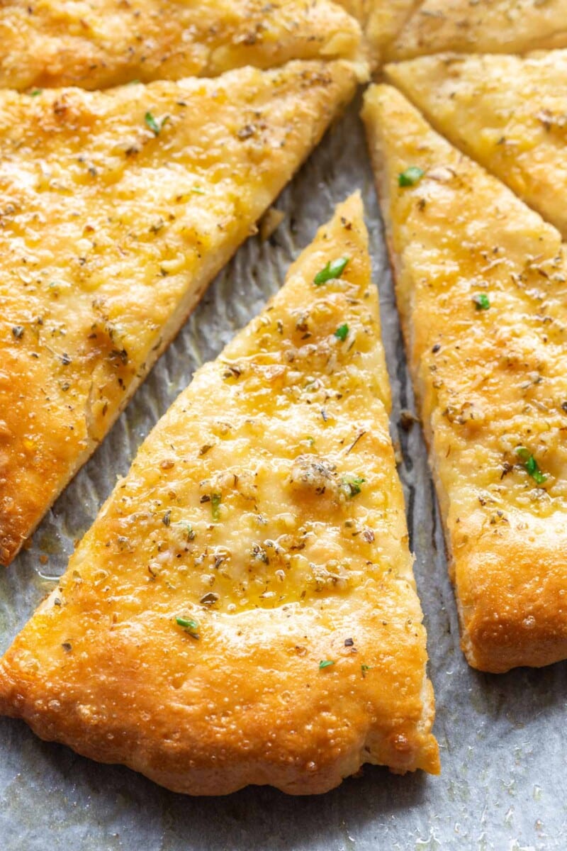 Garlic Pizza (No Yeast!) - The Big Man's World