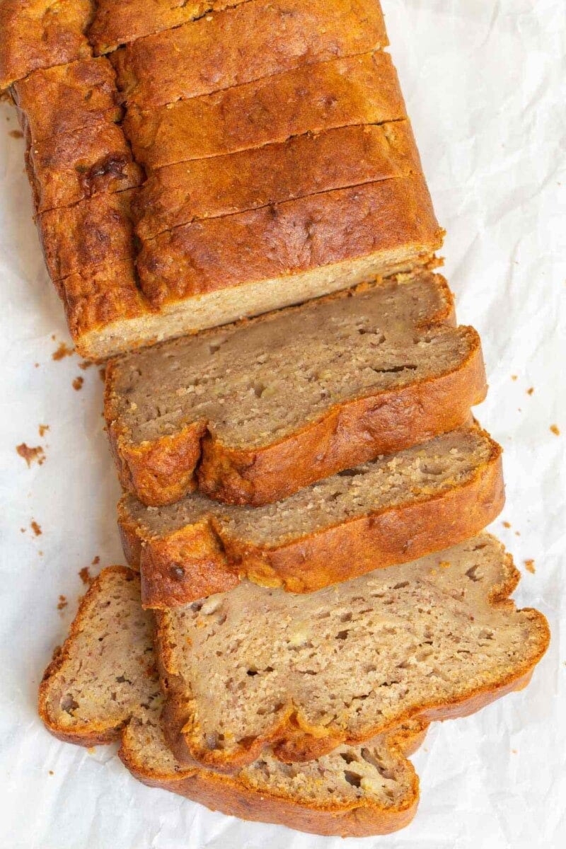 Low Calorie Banana Bread {Under 100 Calories} - The Big Man's World
