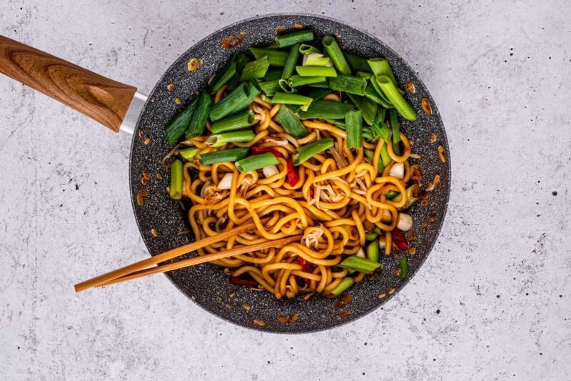 10-Minute Spicy Noodles - The Big Man's World