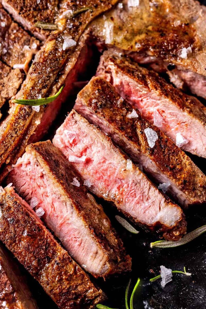 Pan Seared Steak {8 Minutes} - The Big Man's World