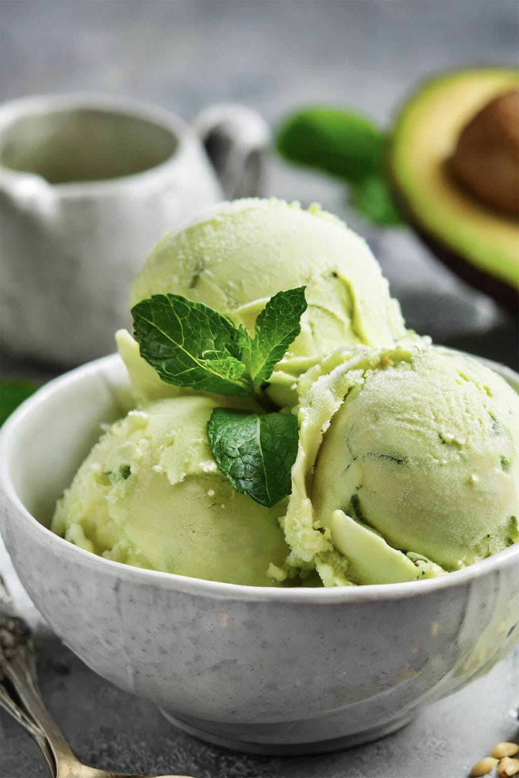 4-Ingredient Avocado Ice Cream - The Big Man's World