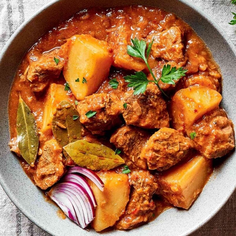 Lamb Vindaloo {Restaurant Style} - The Big Man's World