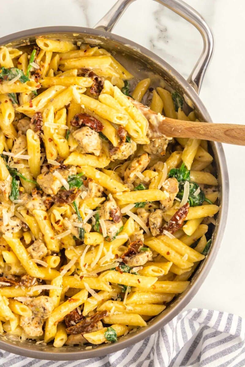 Healthy One Pot Pasta Recipe {15 Minutes} - The Big Man's World