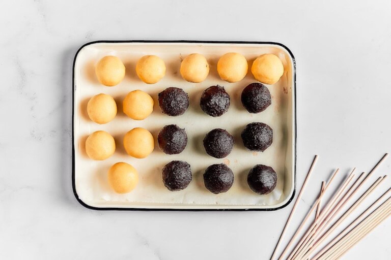 Cake Pop Recipe {Better than Starbucks} - The Big Man's World
