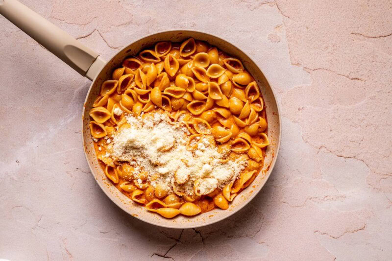 Gigi Hadid Pasta {Viral Recipe} - The Big Man's World