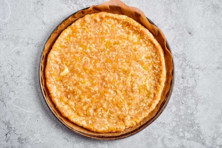 Chicken Crust Pizza {3 Main Ingredients} - The Big Man's World