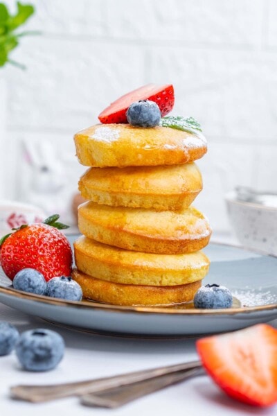 Air Fryer Pancakes {Thick & Fluffy} - The Big Man's World