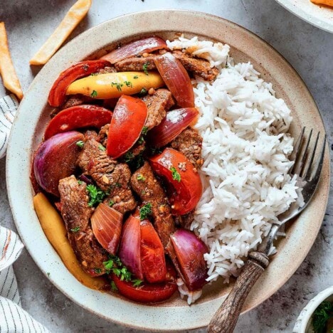 Lomo Saltado {Peruvian Beef Stir Fry} - The Big Man's World