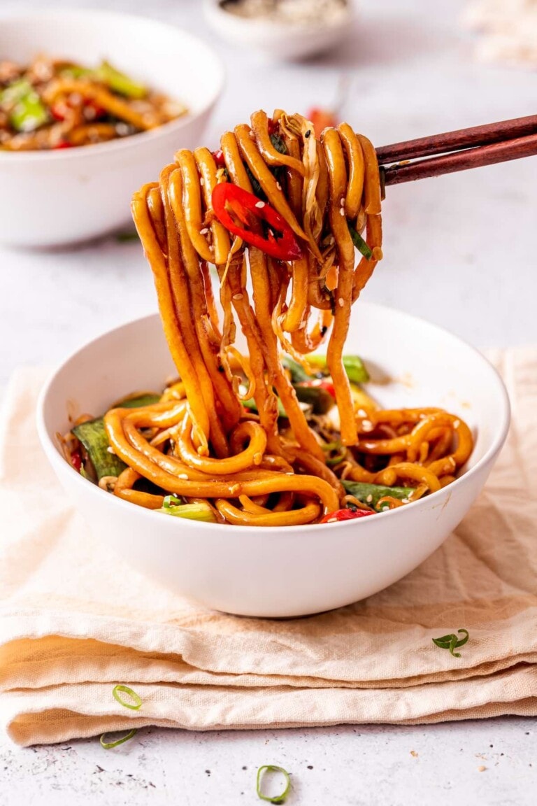10-Minute Spicy Noodles - The Big Man's World