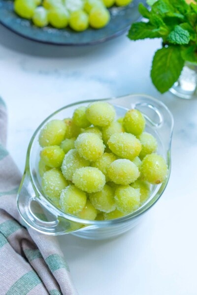 3-Ingredient Candy Grapes - The Big Man's World