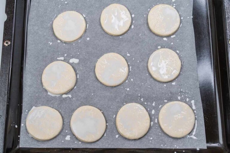 3 Ingredient Biscuits {Perfectly Flaky} - The Big Man's World