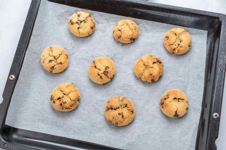 Healthy Chocolate Chip Cookies {No Chill} - The Big Man's World