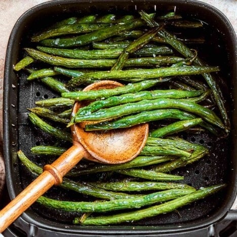 Air Fryer Green Beans {In 8 Minutes!} - The Big Man's World